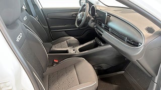 Fiat 600 HEV LOUNGE 1.2 100 HK DCT6 FWD - AKALLA - Bytbil.com