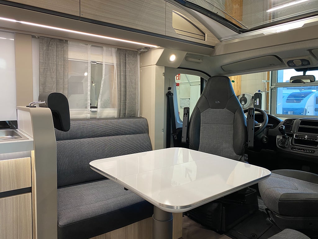 Adria Adria Compact Plus DL / Automat / 3500kg / Stort garage