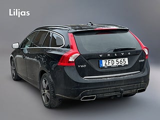Volvo V60 D5 AWD Twin Engine Classic Momentum//Drag// (ZFD565) - Bytbil.com