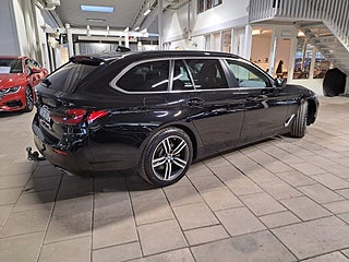 BMW 530e Touring Steptronic Navi/ P-värmare "MOMS" (UDF87Z) - Bytbil.com