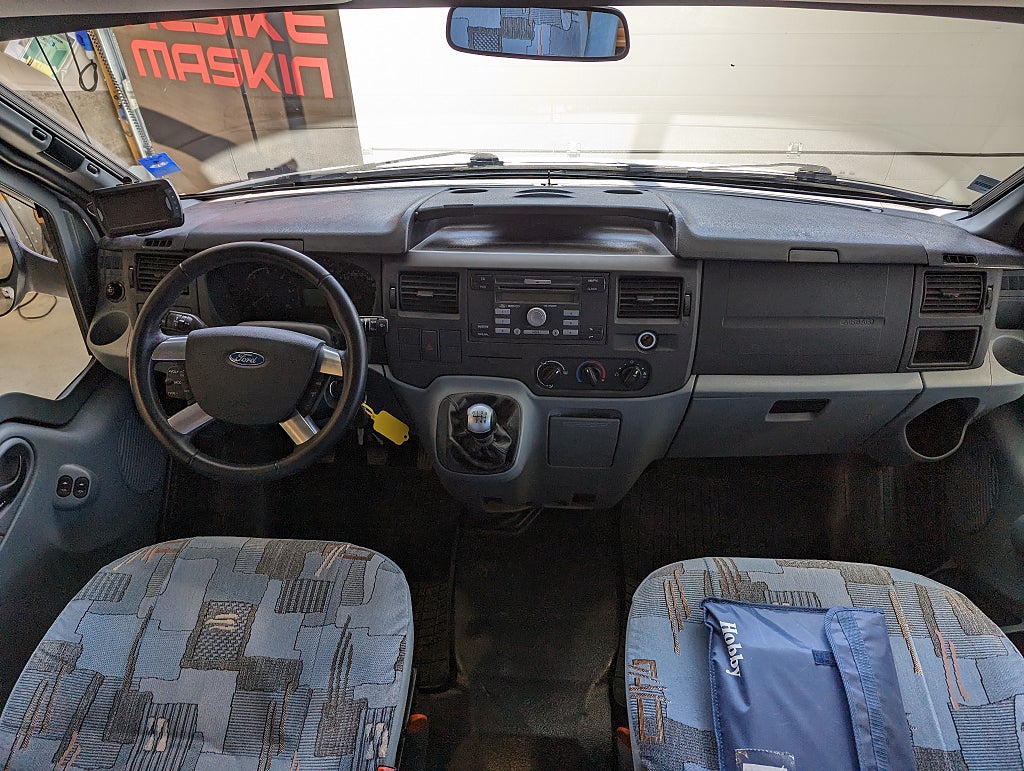 Hobby Hobby T 650 AK FLC / Solcell / Cykelställ / Backkamera