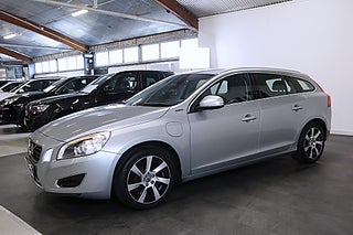 Volvo V60 D6 Plug-in Hybrid AWD Geartronic Summum 3.95%Rän (-) - Bytbil.com