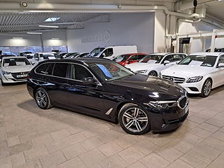 BMW 530e Touring Steptronic Navi/ P-värmare "MOMS" (UDF87Z) - Bytbil.com