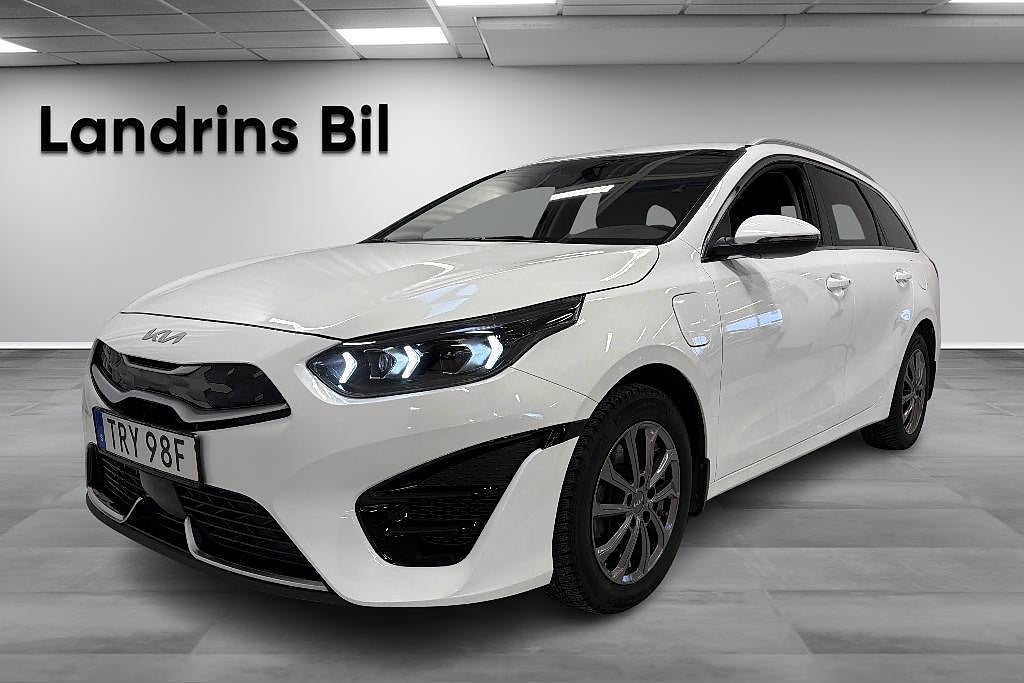 Kia Ceed SW Plug-in Hybrid Action *Vinterhjul*GPS*Backkame (TRY98F ...
