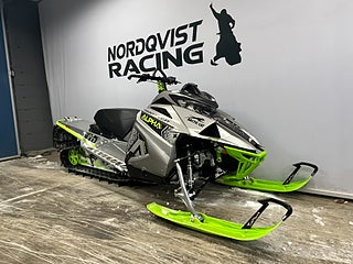 Arctic Cat M8000 Alpha Elstart - JÄRBO - Bytbil.com