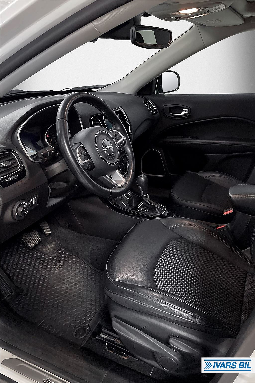 Jeep Compass 2.0 Limited Automat 4WD 170 hk – Ivars Bil – Rätt bil på rätt sätt