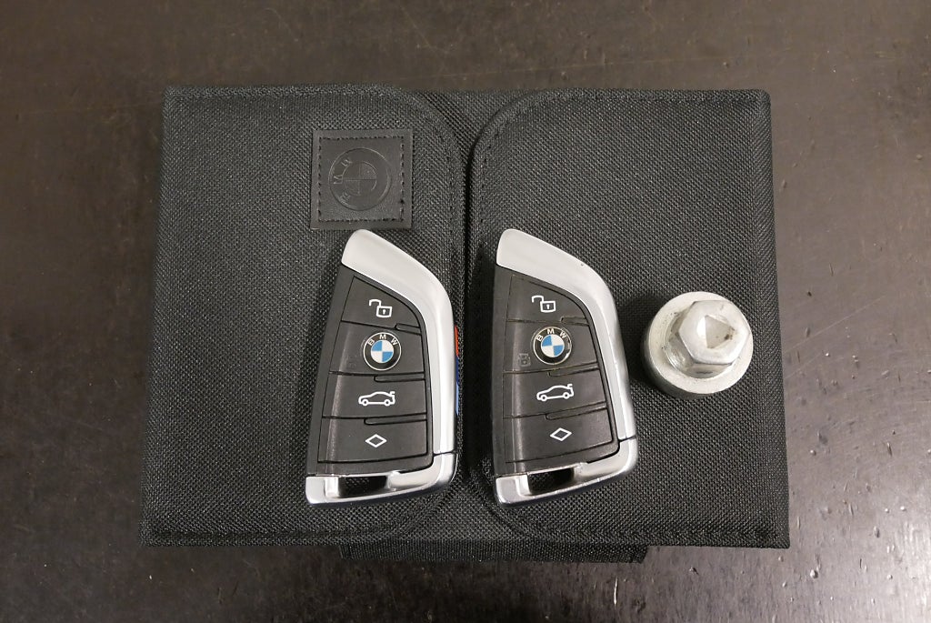 BMW 330e 330e 292hk Model M Sport Aut / Adaptiv-fart / PDC / HiFi - ALD BIL