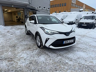 Toyota C-HR HYBRID CVT ACTIVE EU6 AUT B-KAMERA VÄRMARE MOM (NDK21Z ...