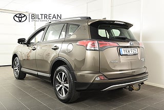 Toyota RAV4 2.0 AWD Active Dragkrok Backkamera M&K-Värm (YKW925 ...