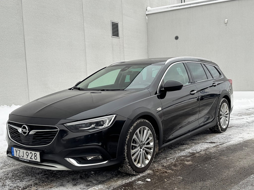 Opel Insignia Country Tourer 2.0 Turbo 4x4 Business Euro 6 (YZJ928 ...