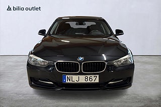 BMW 320 d Sedan Sportline / P-Sensor / Nyservad (NLJ867) - Bytbil.com