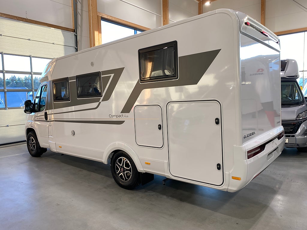 Adria Adria Compact Plus DL / Automat / 3500kg / Stort garage