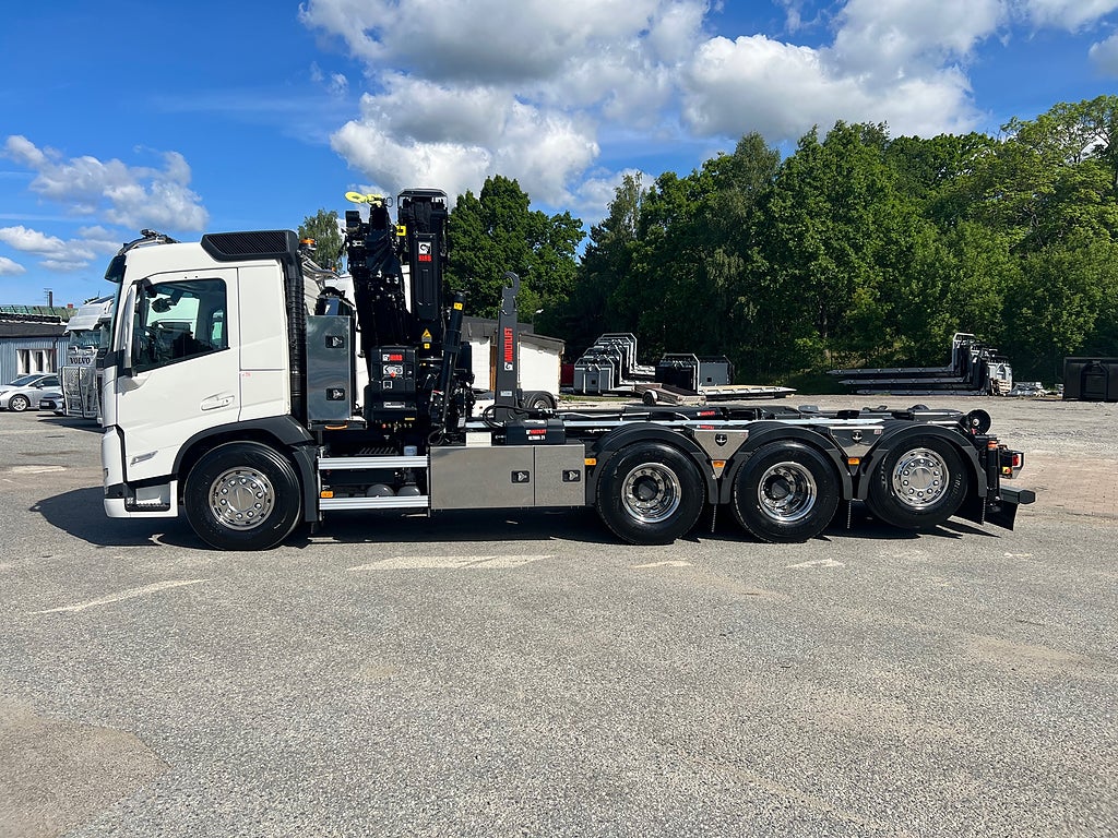 Volvo FM13 500 8×4*4 Tridem Kranväxlare Hiab 302 – www.karlskronabilcenter.se