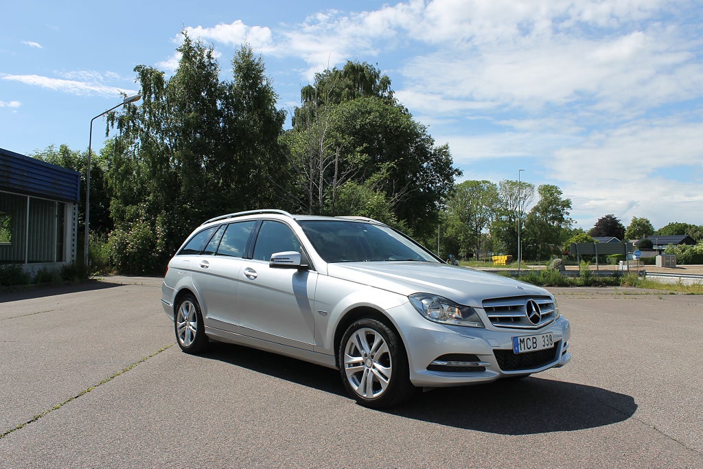 Mercedes-Benz C 180 T Avantgarde Plus7G-Tronic (MCB338) - Bytbil.com